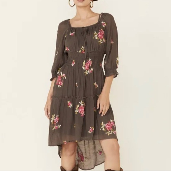 Olive Hill | Dresses | Olive Hill Virginia Floral Hi Low Peasant Dress ...